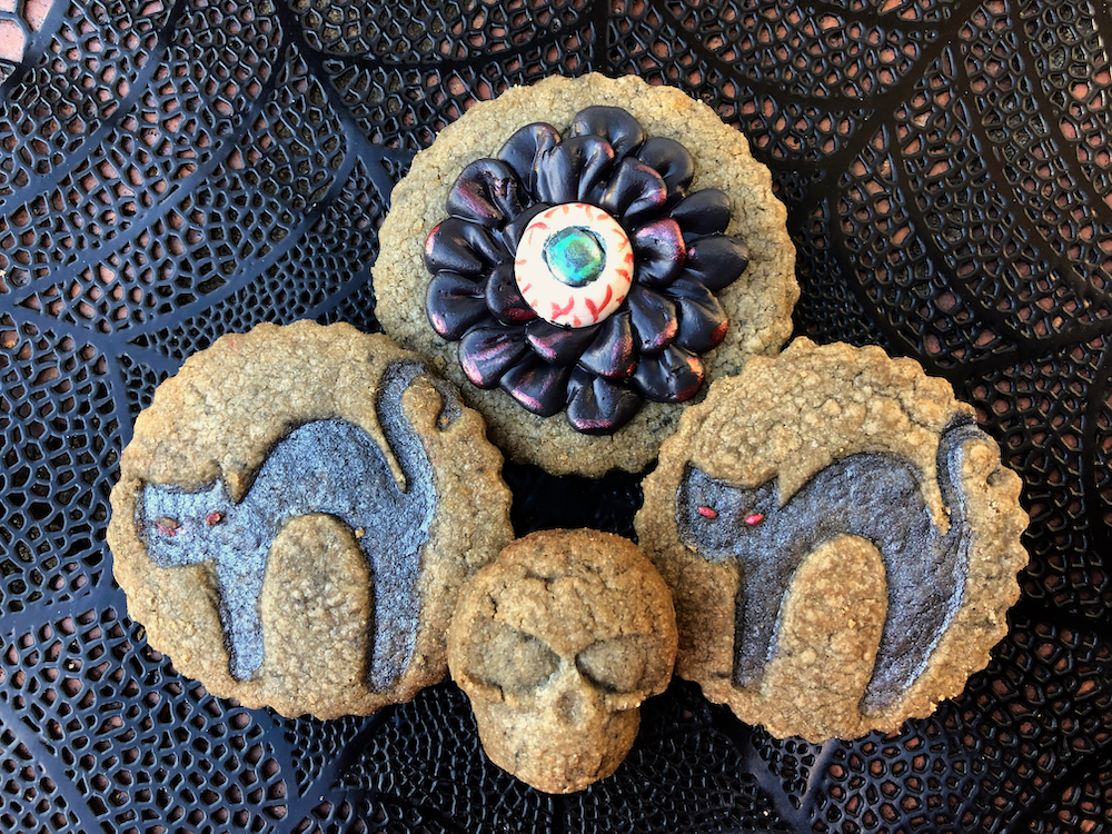 SPOOKTACULAR SHORTBREAD COOKIES – For the Love of Cookies