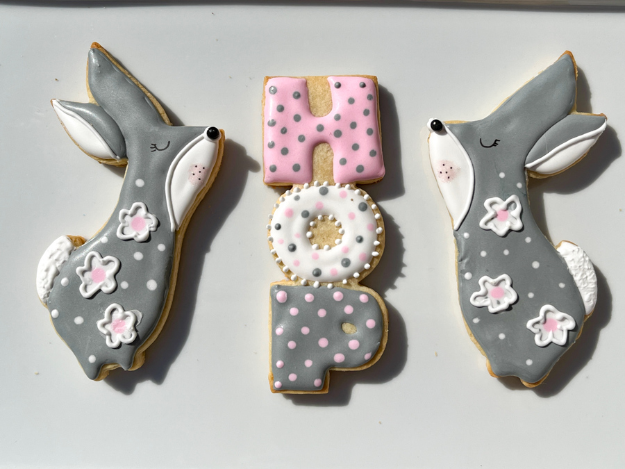 FOR THE LOVE OF BUNNIES – For the Love of Cookies
