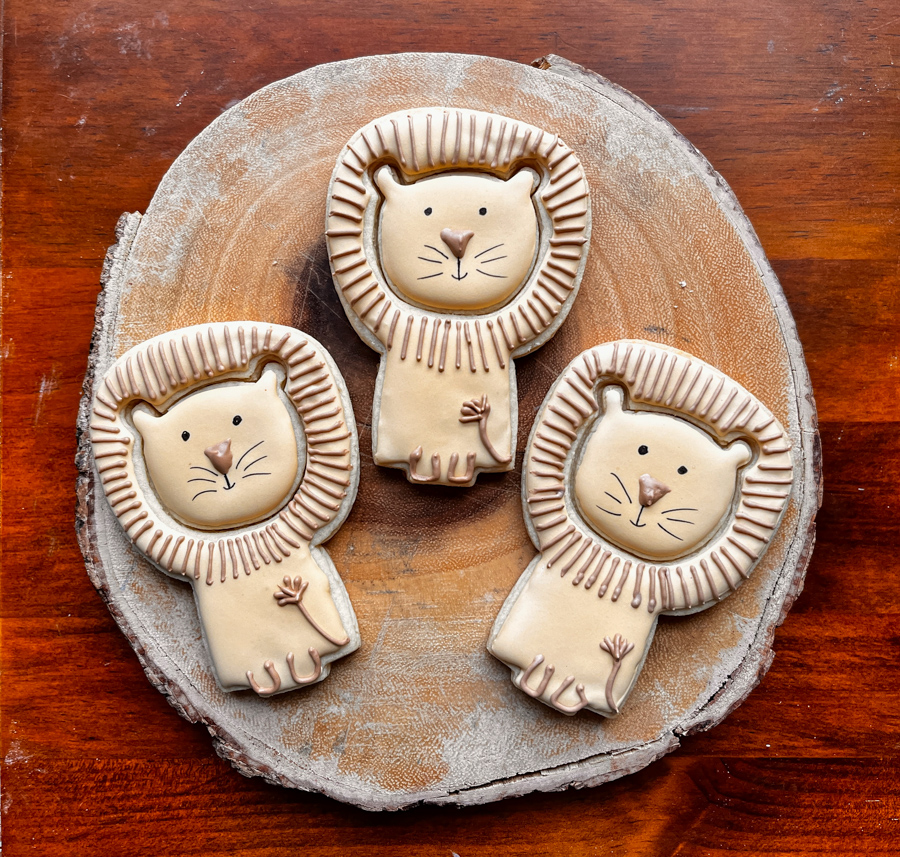 TWO MODERN LIONS – For the Love of Cookies