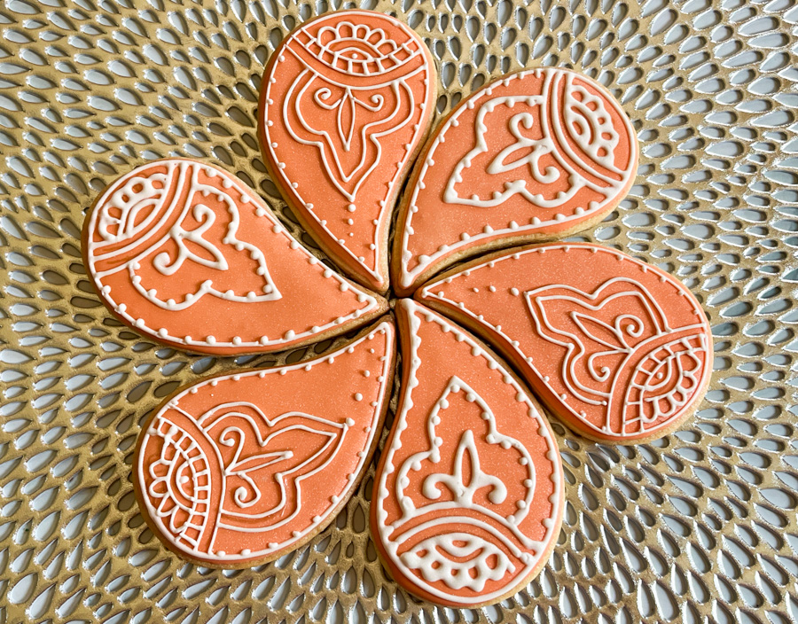 FLIRTING WITH FINE LINES – For the Love of Cookies