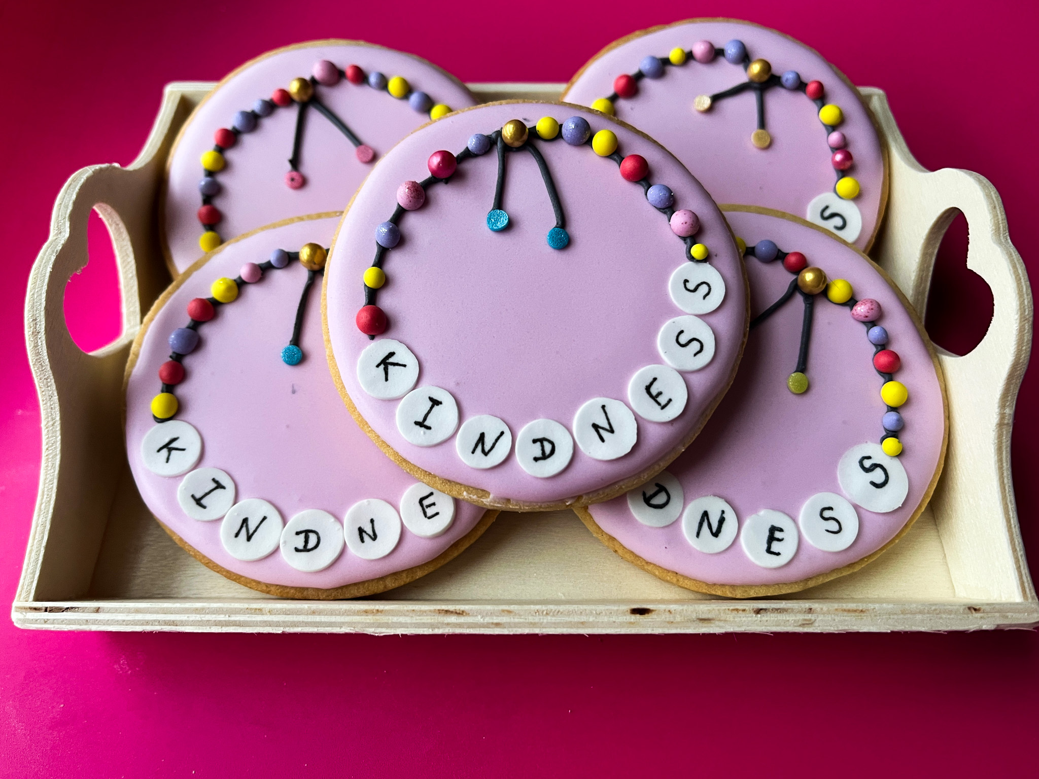 CELEBRATING RANDOM ACTS OF KINDNESS – For the Love of Cookies