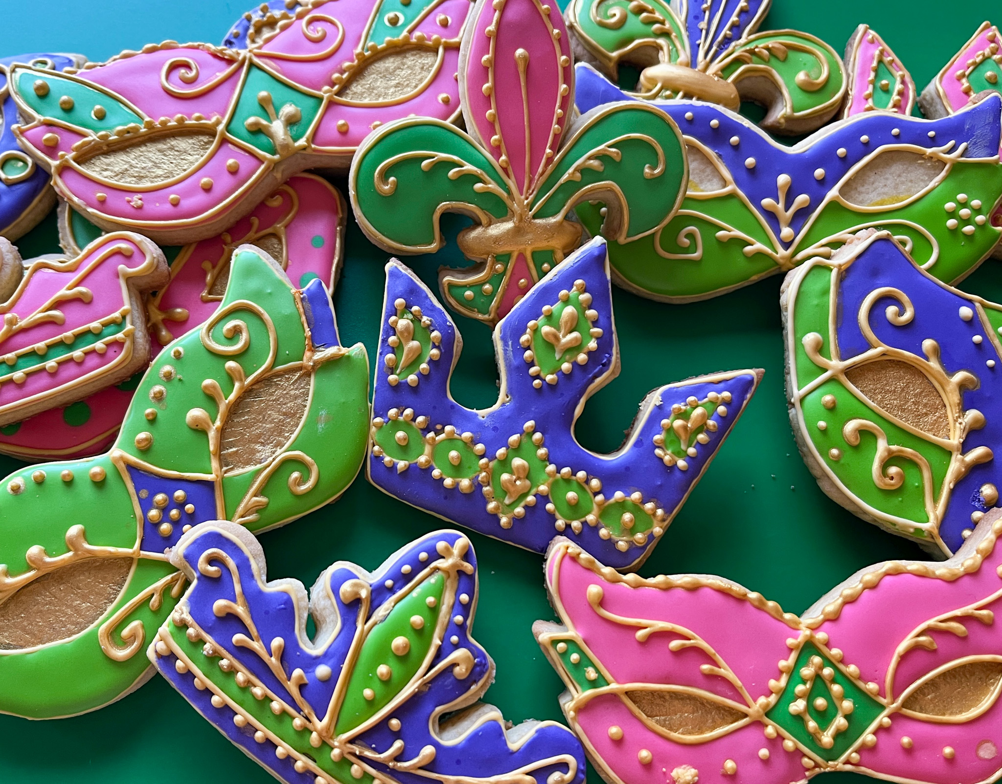 MARDI GRAS, THREE WAYS – For the Love of Cookies